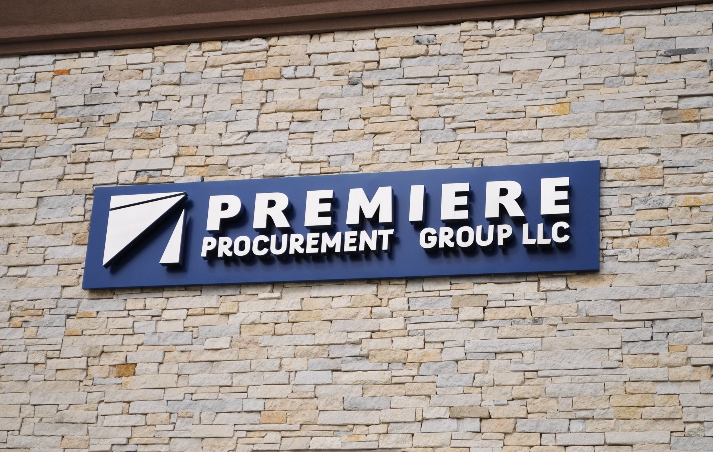 Backplated Wall Signs in Houston, TX