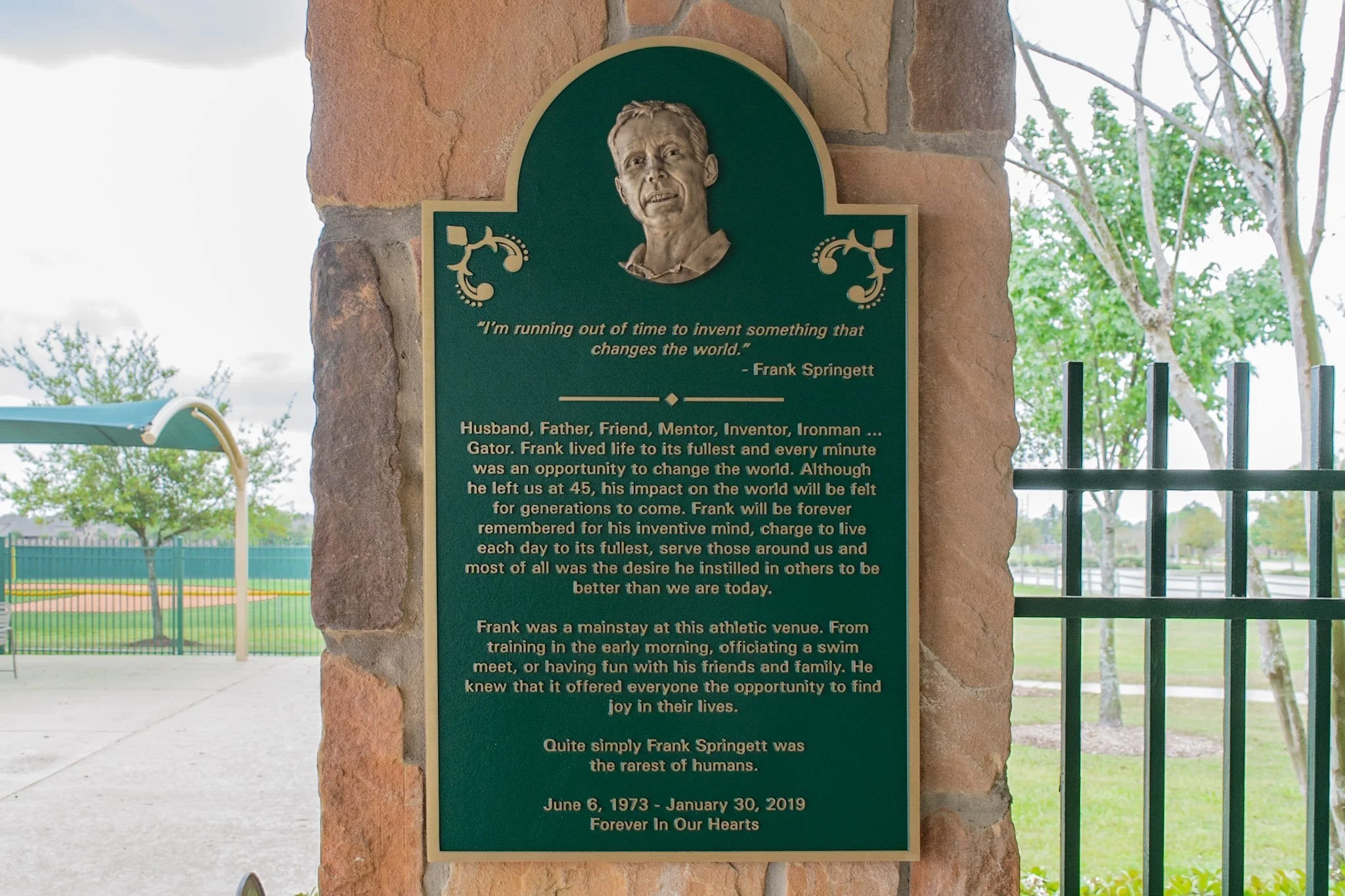 Tips for Designing the Ideal Memorial Plaque | Saifee Signs