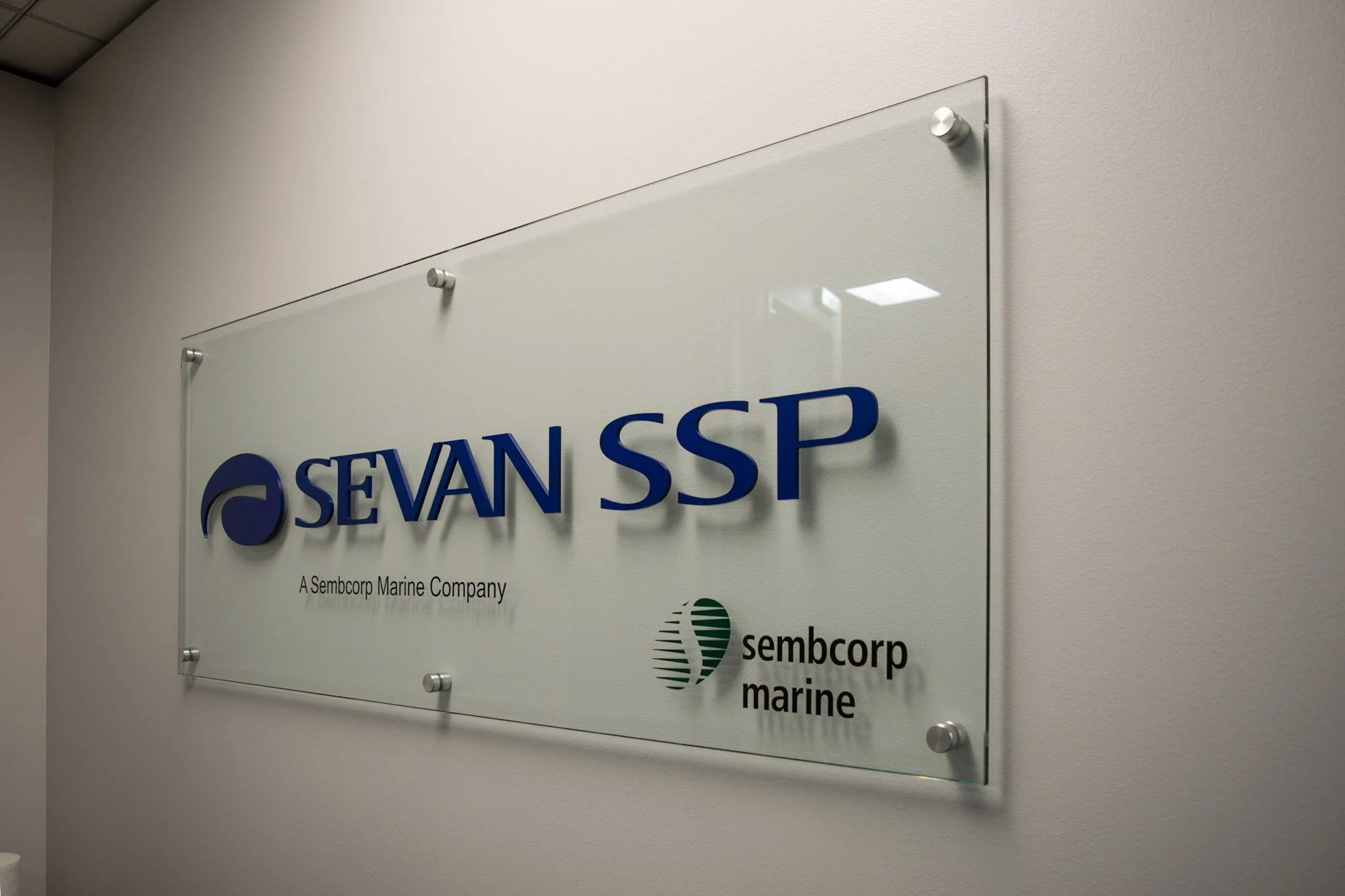 Glass Signage: Your Questions Answered on Light Control, Safety, and ...