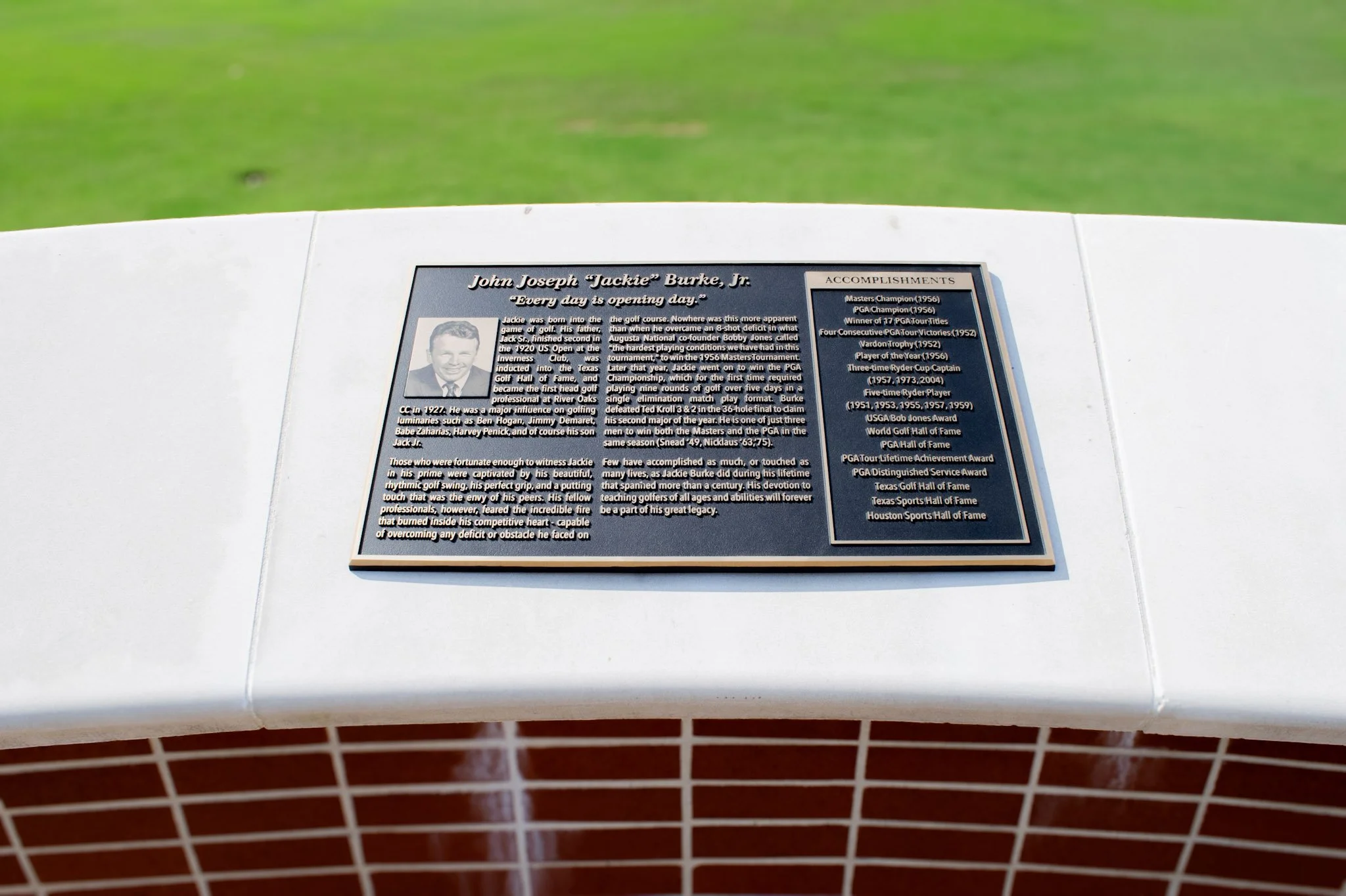 Custom Dedication Plaques for Lasting Tributes | Houston TX