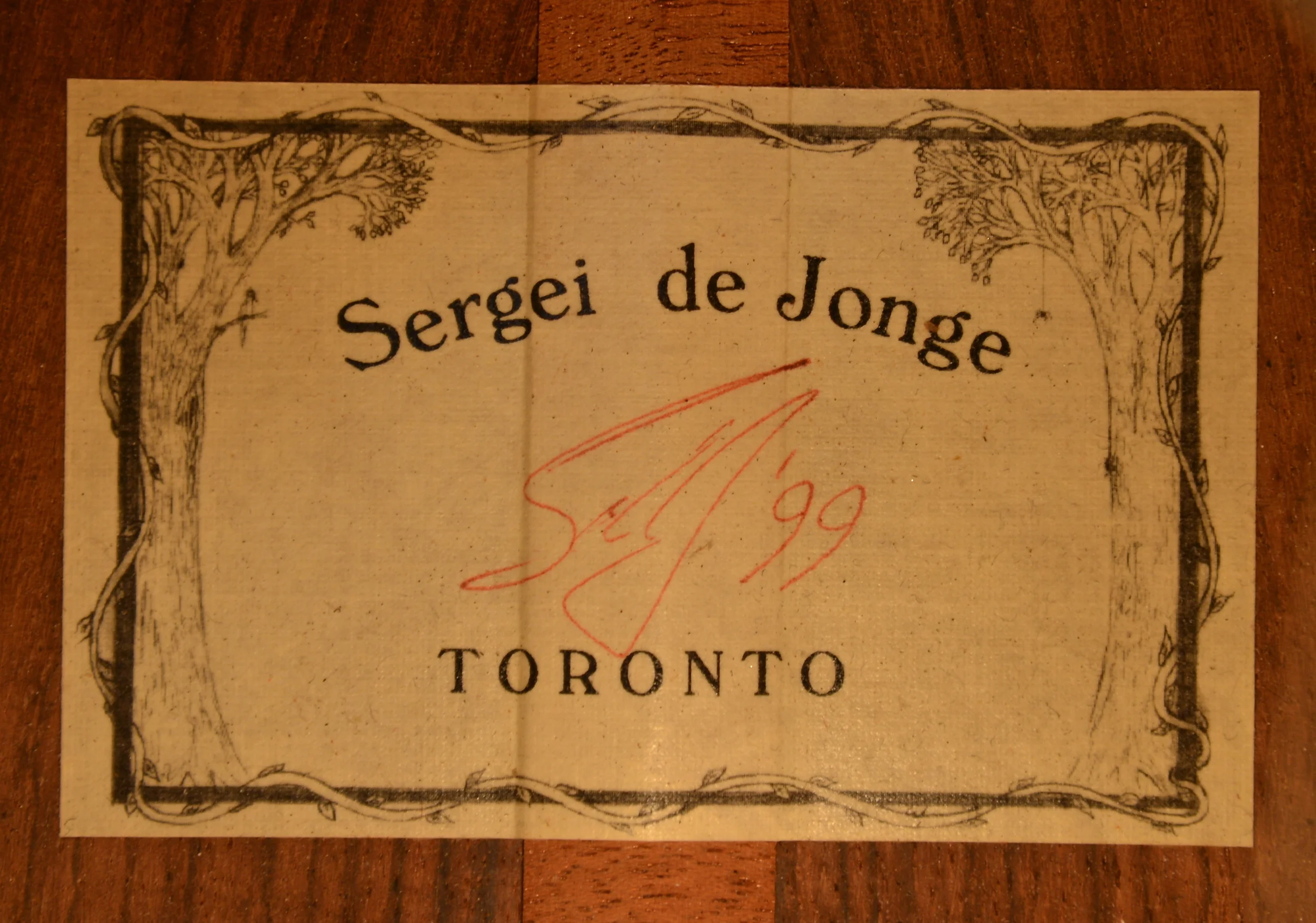 Sergei deJonge — R. E. Bruné, Luthier