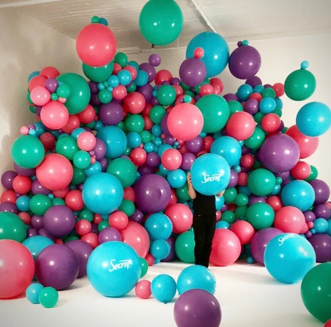 NYC Balloon Artist: Corporate Events, Private Parties, Music Festivals ...