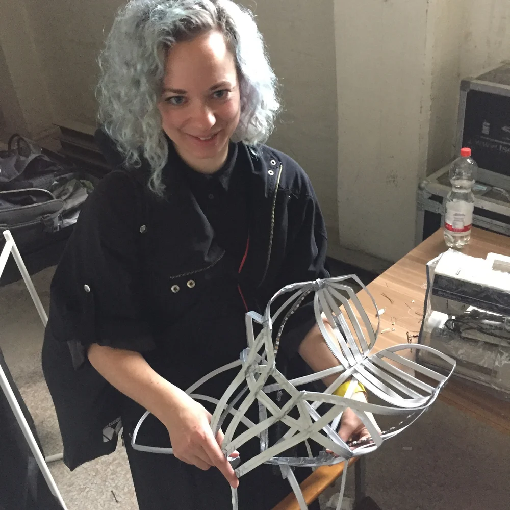 Viktoria Modesta — Hand Coded