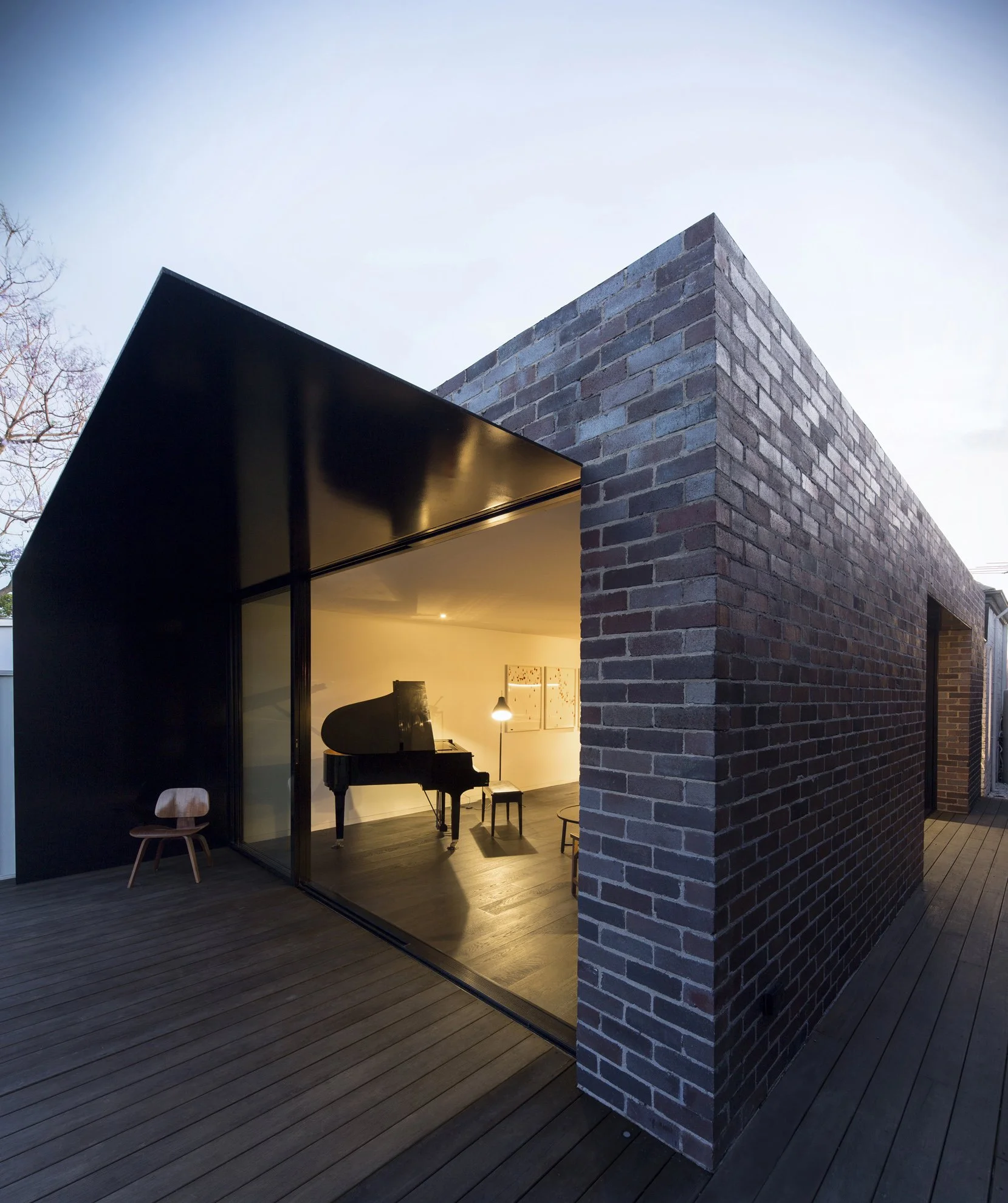 Llewellyn House — studioplusthree