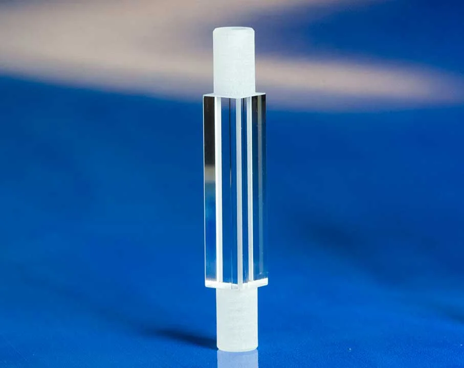 Custom Quartz Flow Cell Manufacturing — FireflySci Cuvette Shop