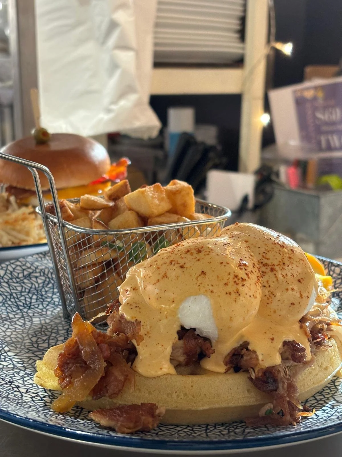 Abe's Modern Diner. Fast Fresh Food.