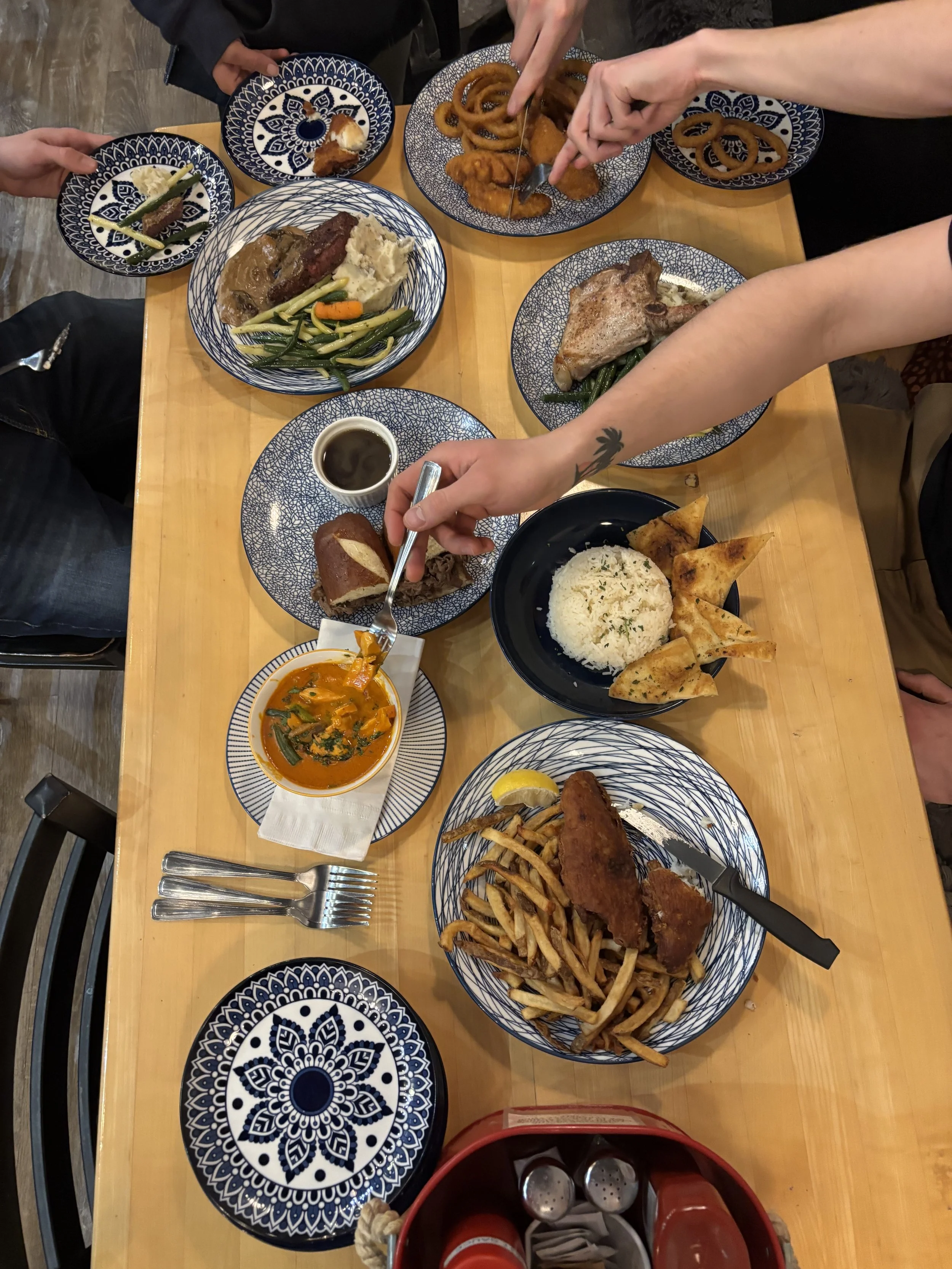 Abe's — Abe's - Modern Diner