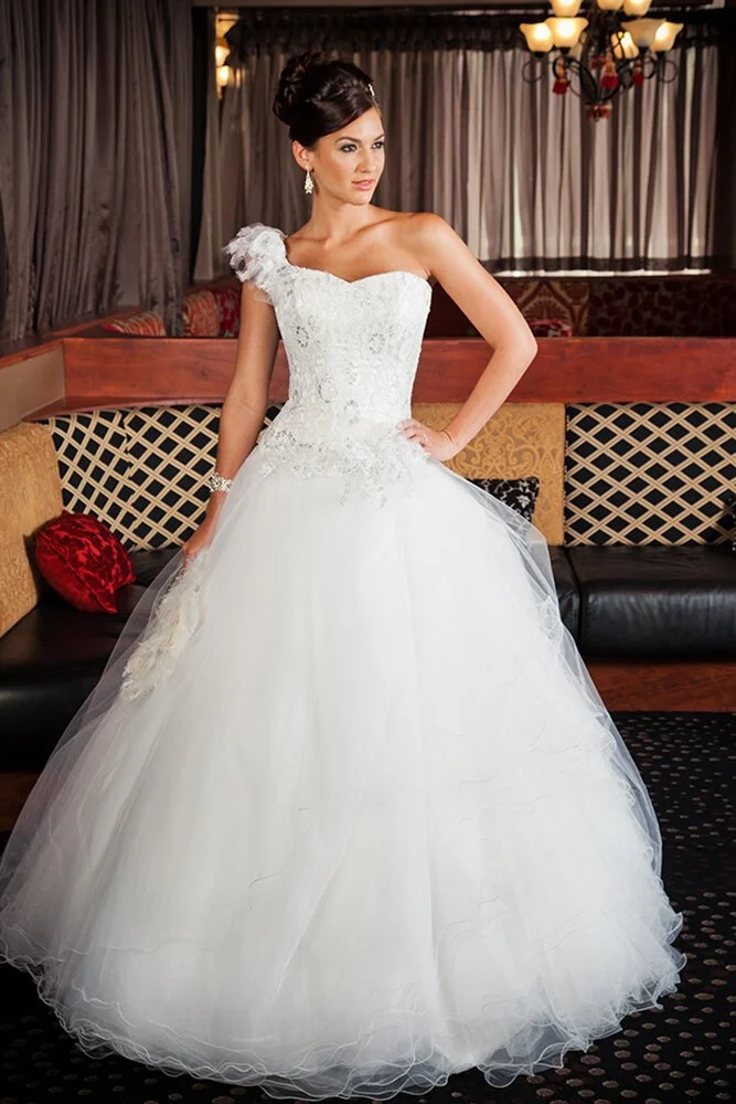 Classical Bride | Customised Gowns