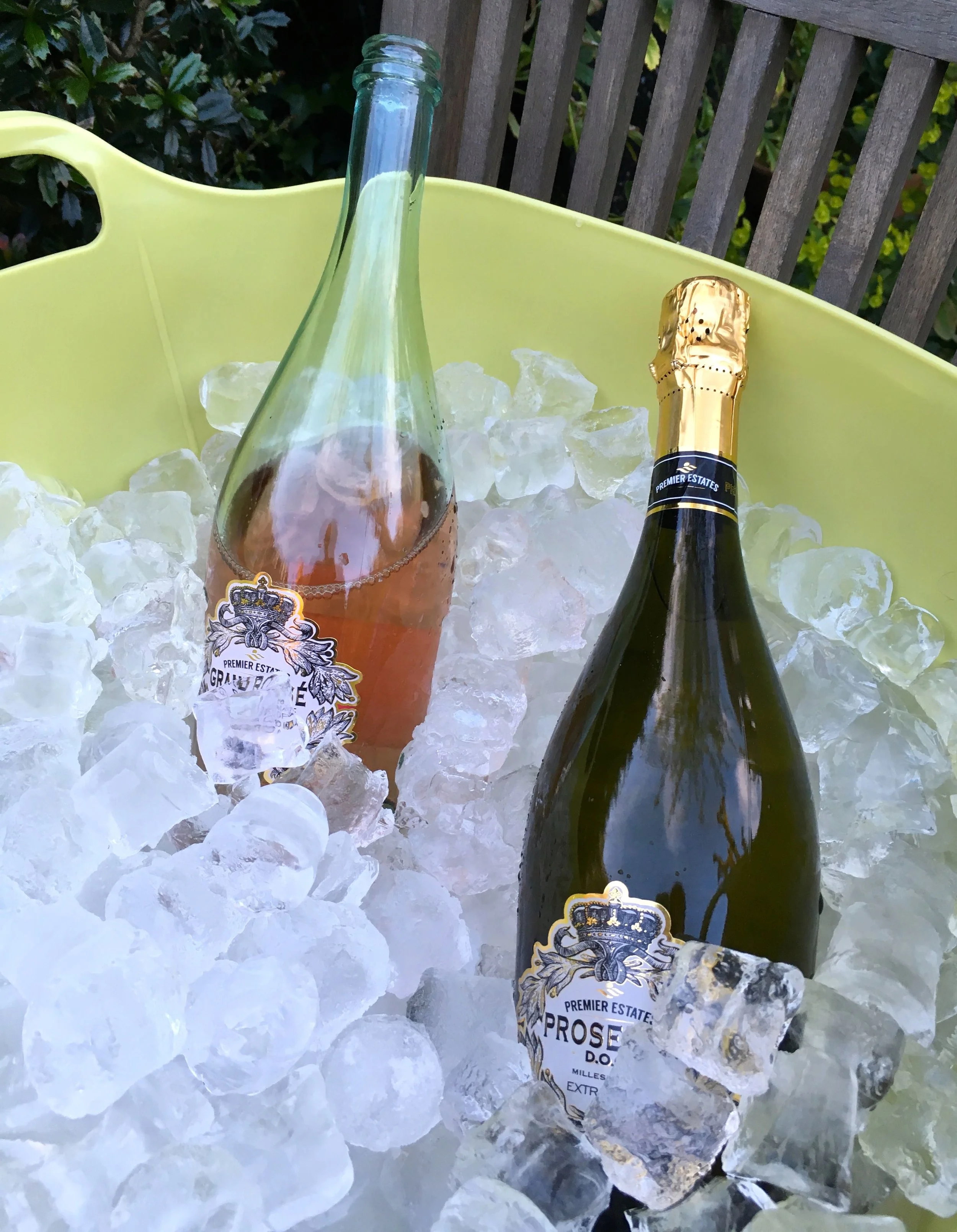 Prosecco on ice - a great way to end a day — Bosworth Life