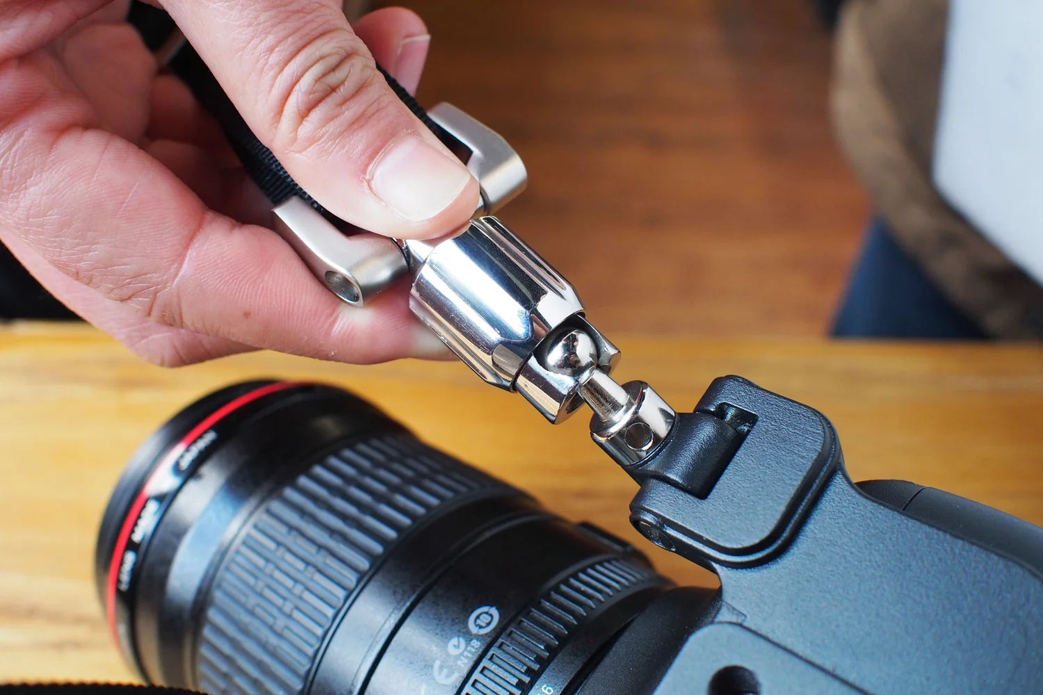 Carry Speed Sling Straps — Cybersport Photo