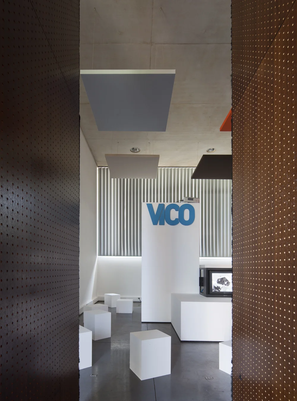 VICO MACVAL — CUT architectures