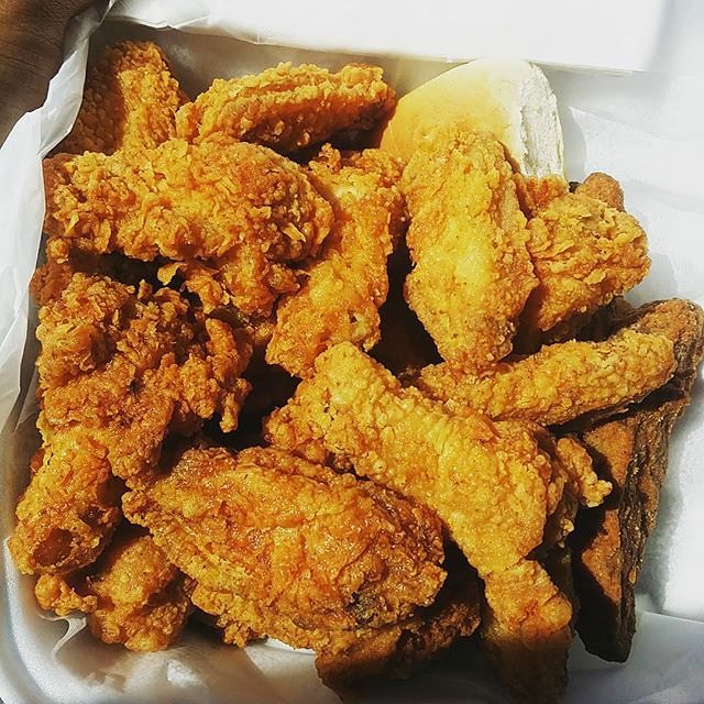 RICHIE'S RESTAURANT - Fried Chicken & Fish, and Soul Food Sides