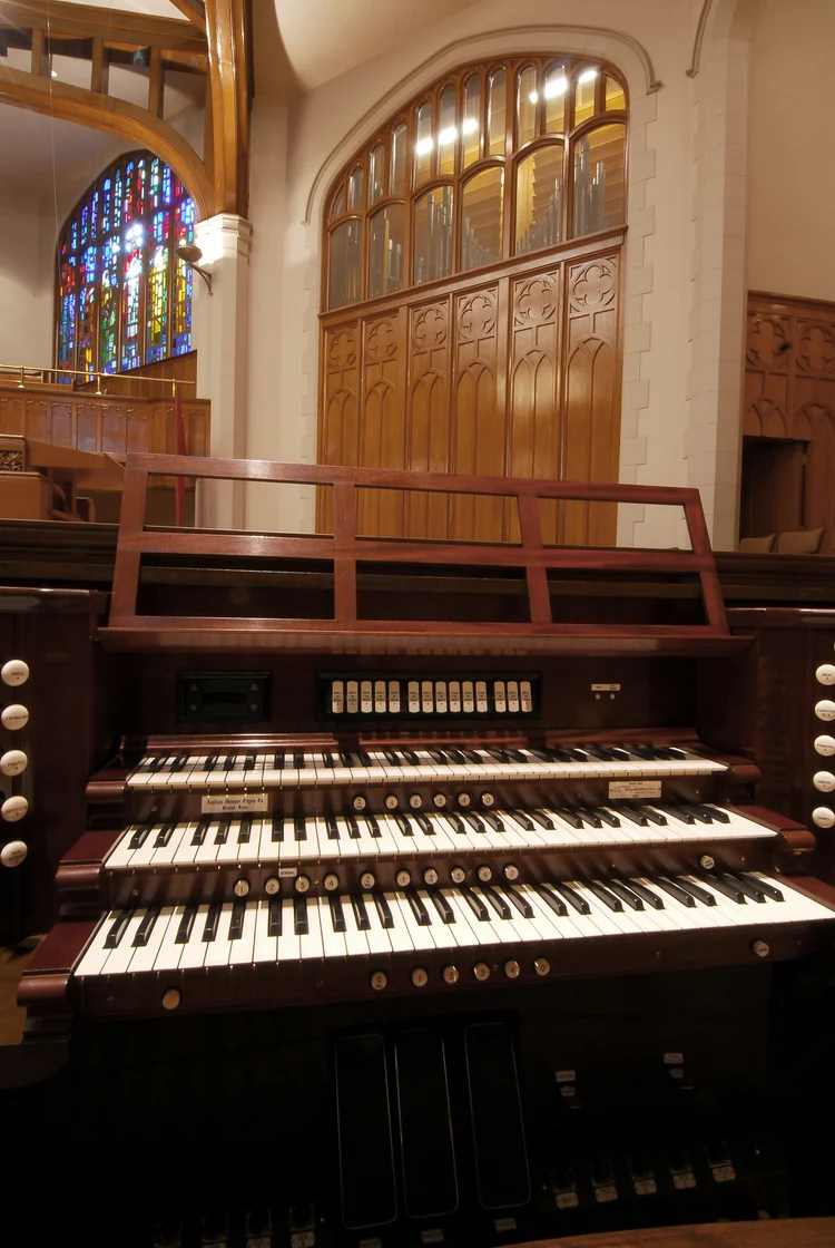 Seattle First Baptist Church — Bond Organ Builders, Inc.
