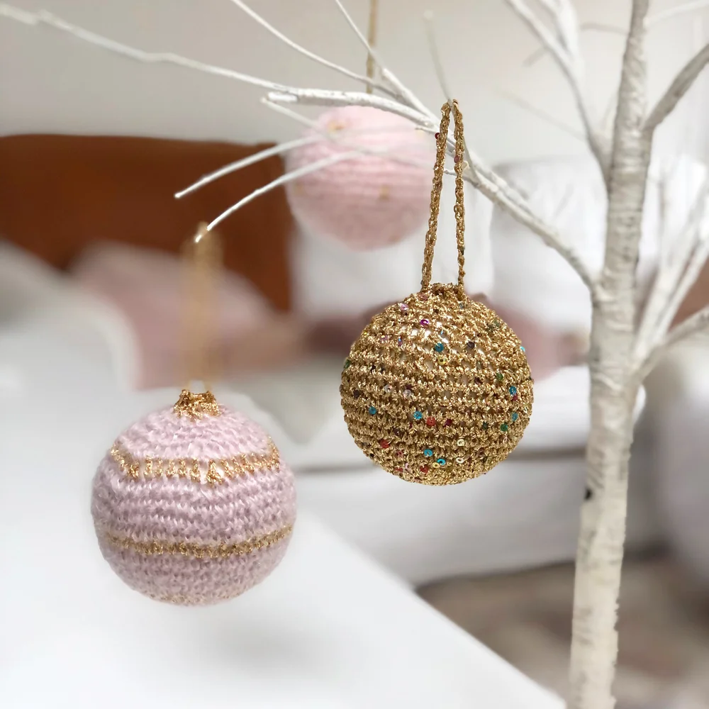 free pattern | fluffy baubles — Potter & Bloom
