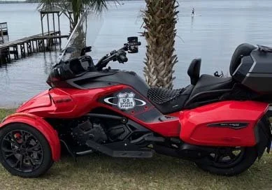 Can Am Spyder Rt Red