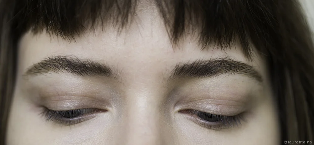 SUQQU Liquid Eyebrow Pen and Volume Eyebrow Mascara Review — Laura Loukola