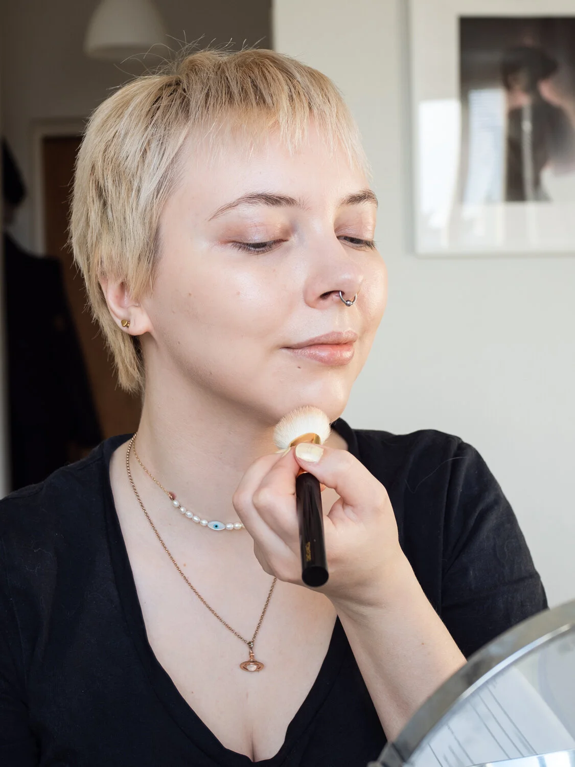 Dewy and Rosy Look with Eco Makeup — Laura Loukola