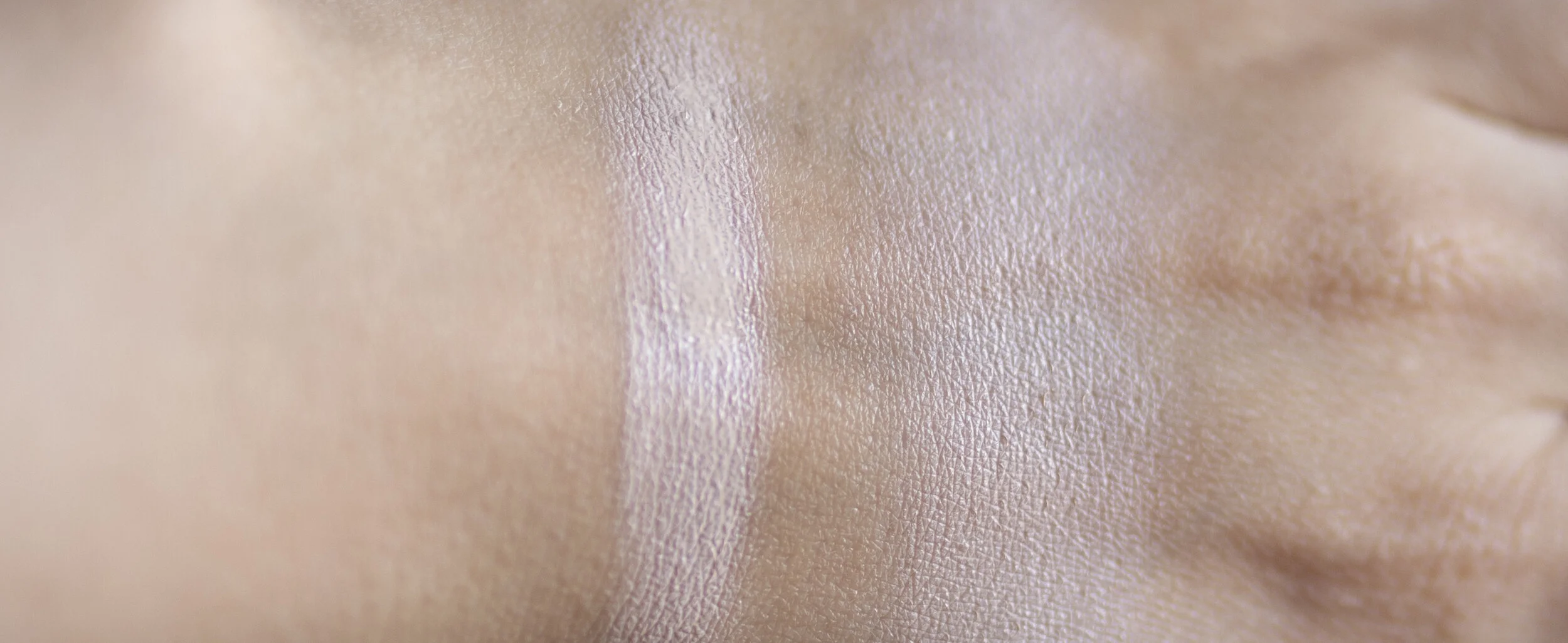 Probiotic Skincare in Makeup? Esse Foundation Review — Laura Loukola