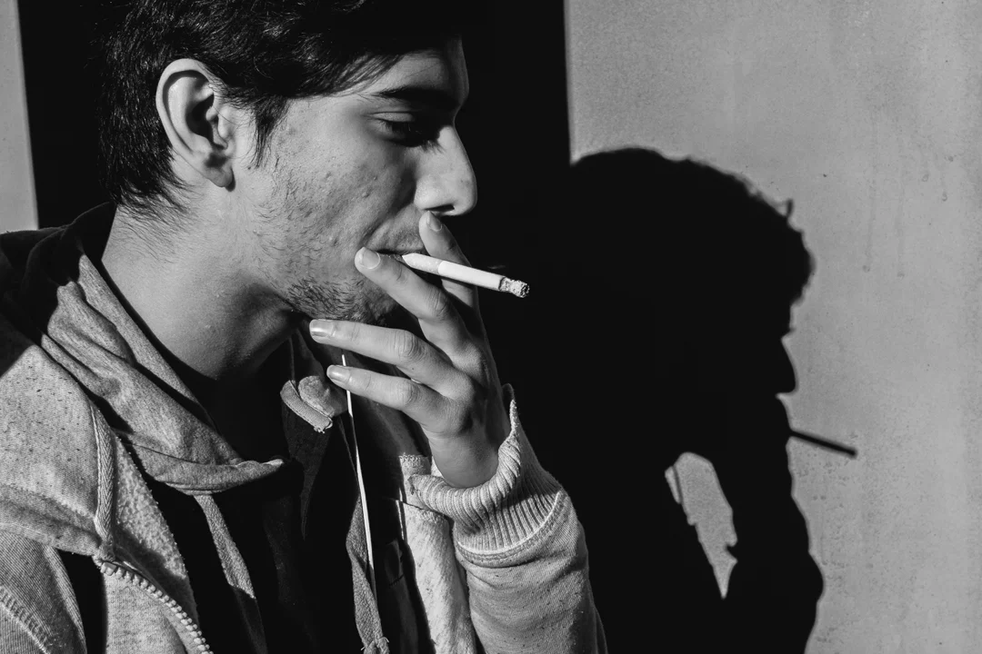 Smoker and his shadow — zonefocus.net