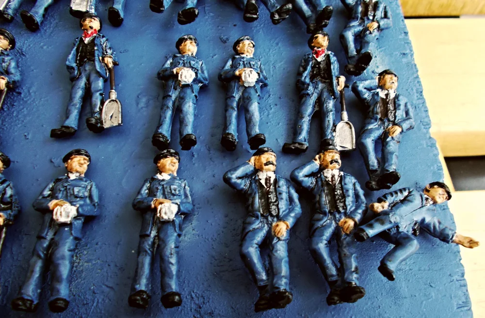 Swansea Railway Modellers Group — TIPS FOR PAINTING MODEL FIGURES IN ...