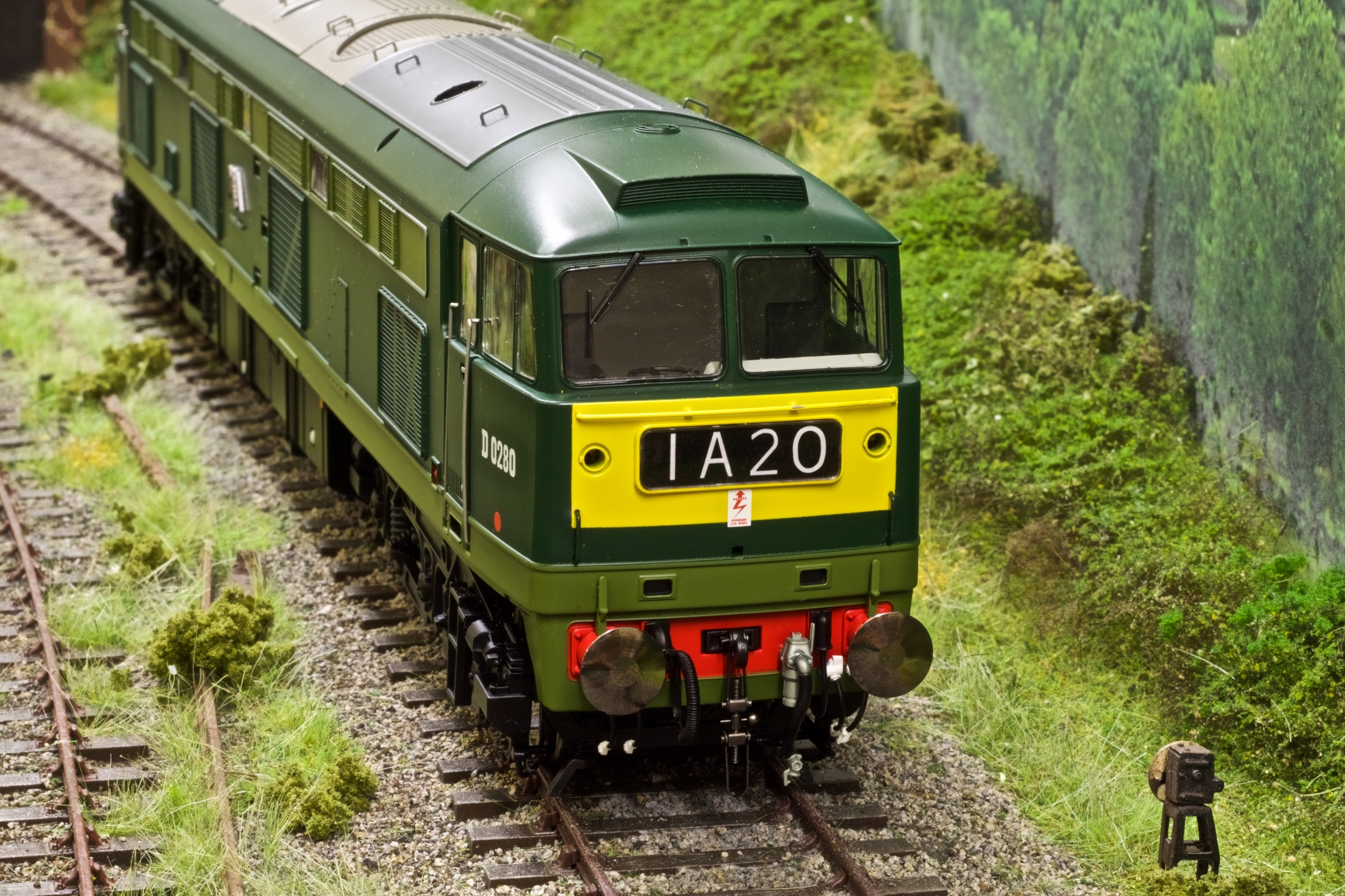 Swansea Railway Modellers Group — Review: Heljan O Scale Class 53 'Falcon'