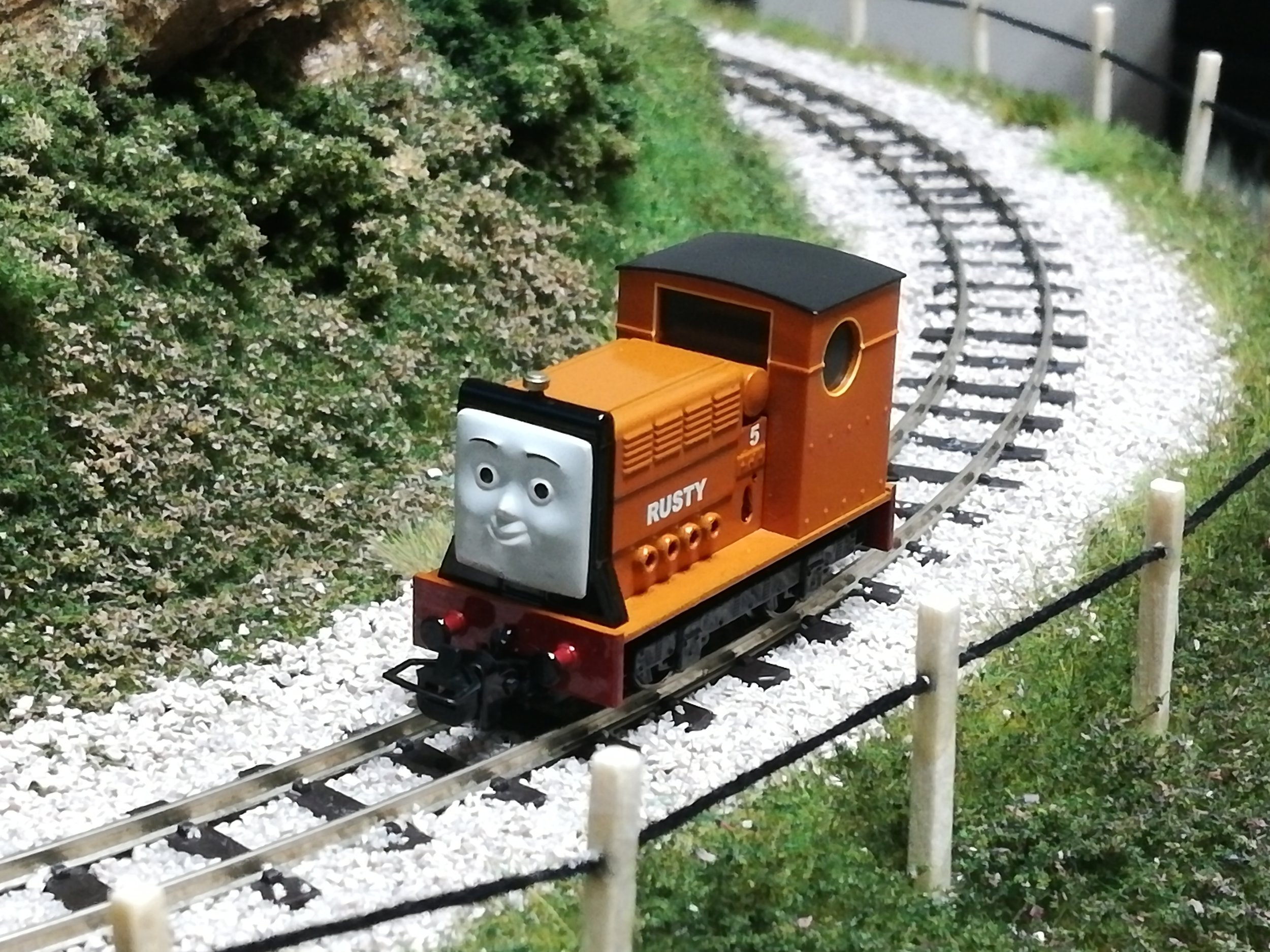Swansea Railway Modellers Group — Review: Bachmann Rusty