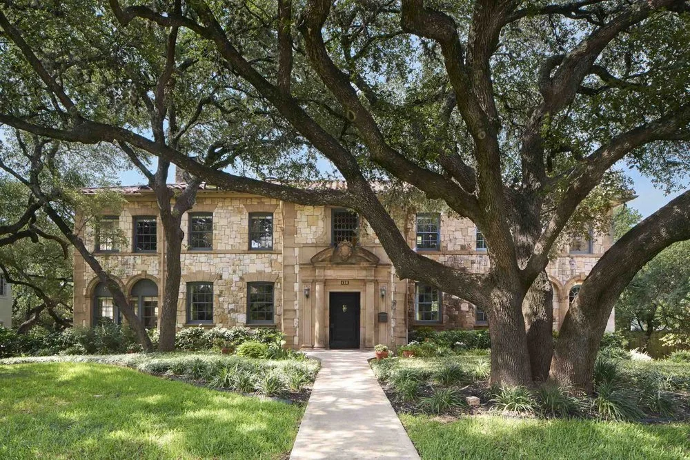 12 Southern Porch Design Ideas to Add Charm to Your Home
