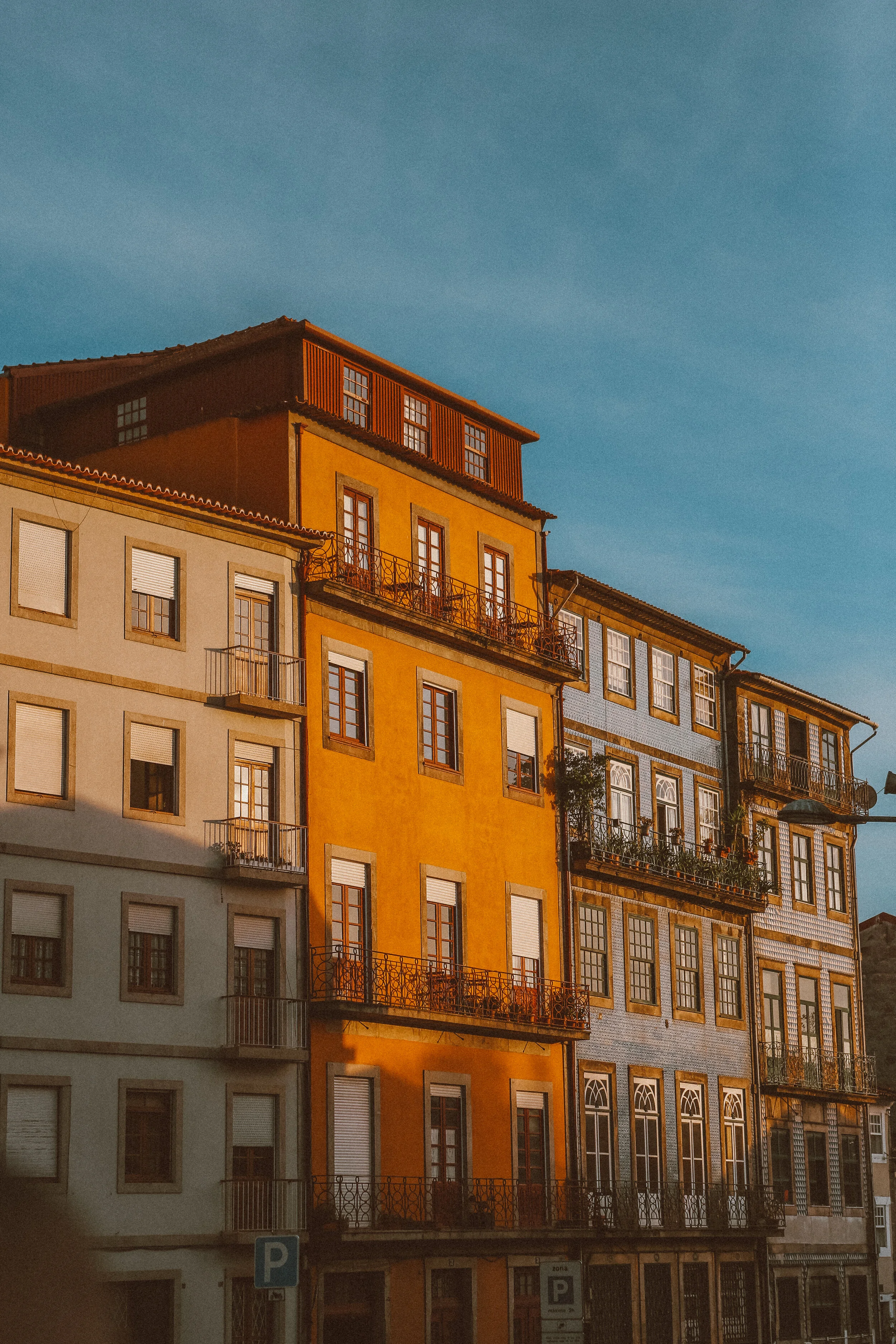 City Guide: Porto — Those White Walls