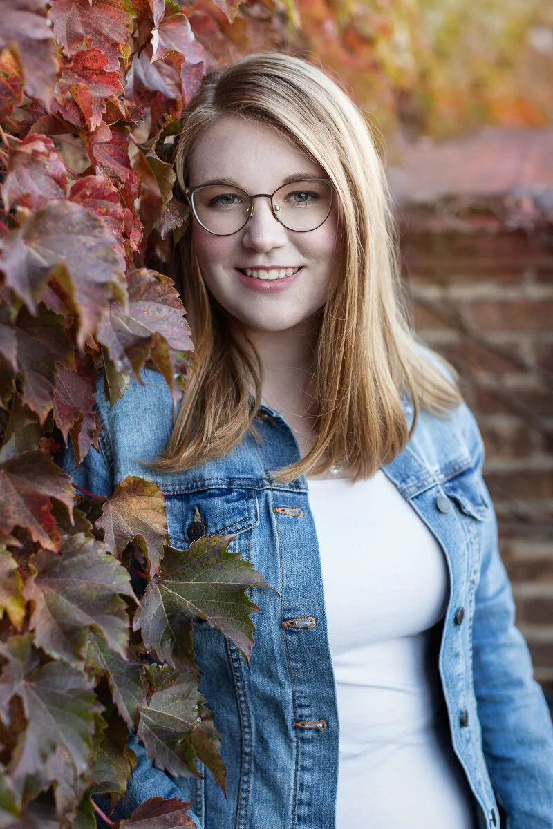 What Season is Best for Your Senior Photos? Pros and Cons of Each Season