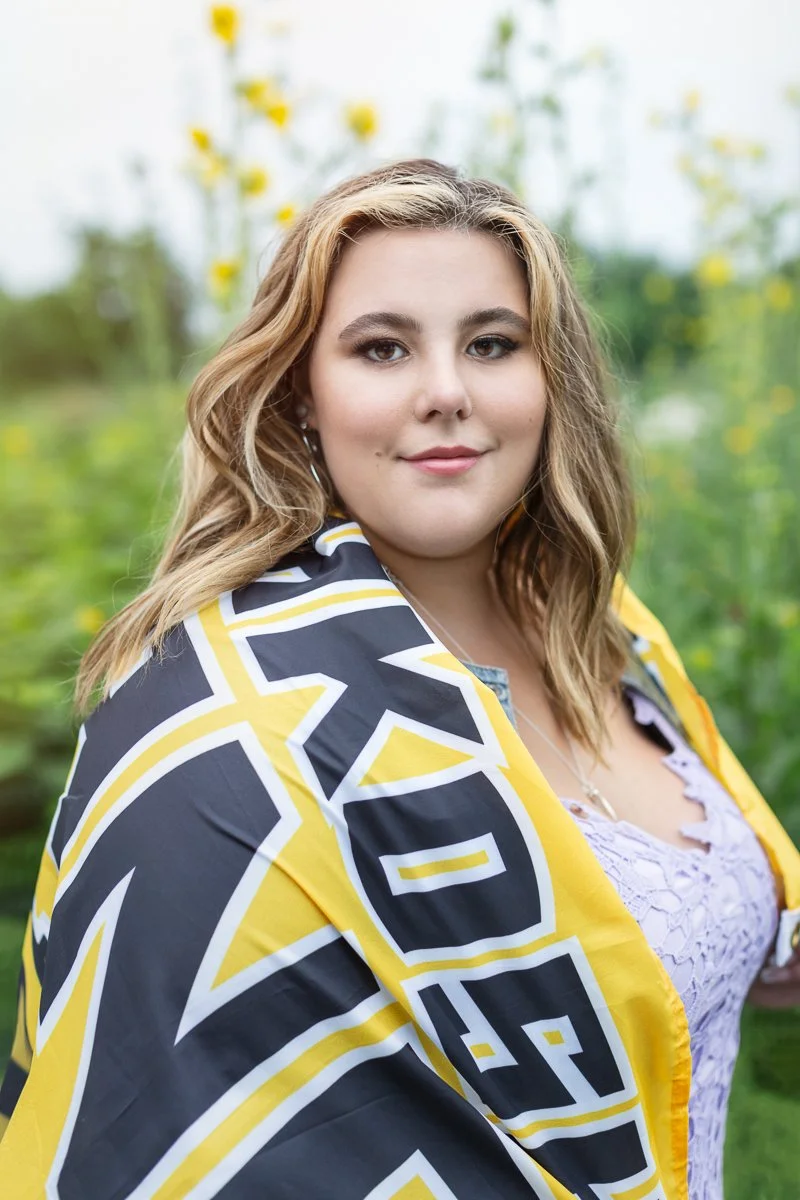 Senior Session Outfit Cheat Sheet: 5 Styles for Ultimate Variety
