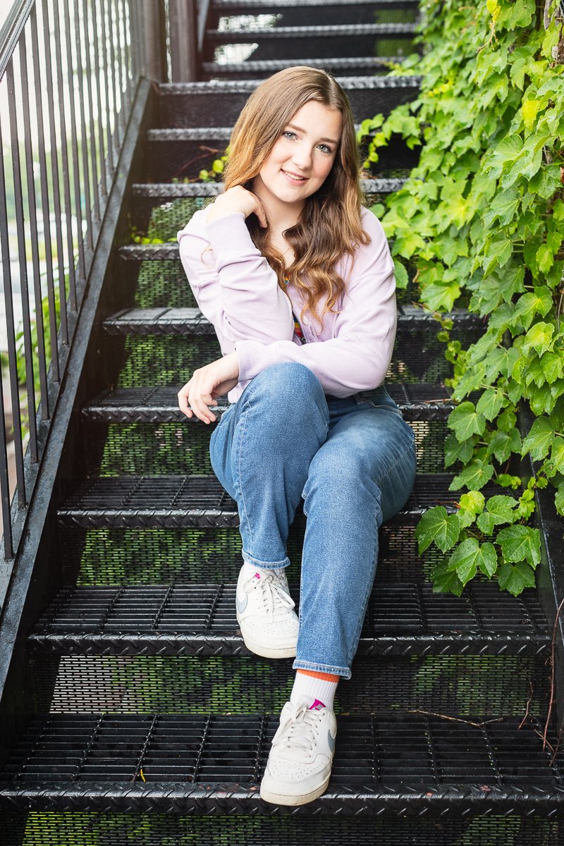 Posing Tips For Senior Photos