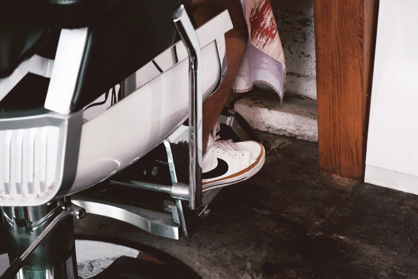 CONTACT — BUFFALO MANE