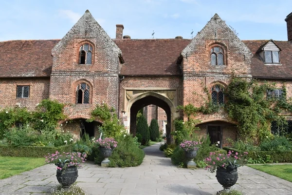 A visit to Sissinghurst Castle — Angela Bunt Creative