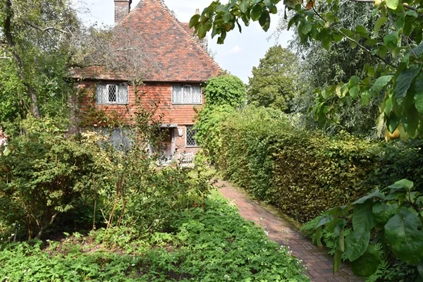A visit to Sissinghurst Castle — Angela Bunt Creative