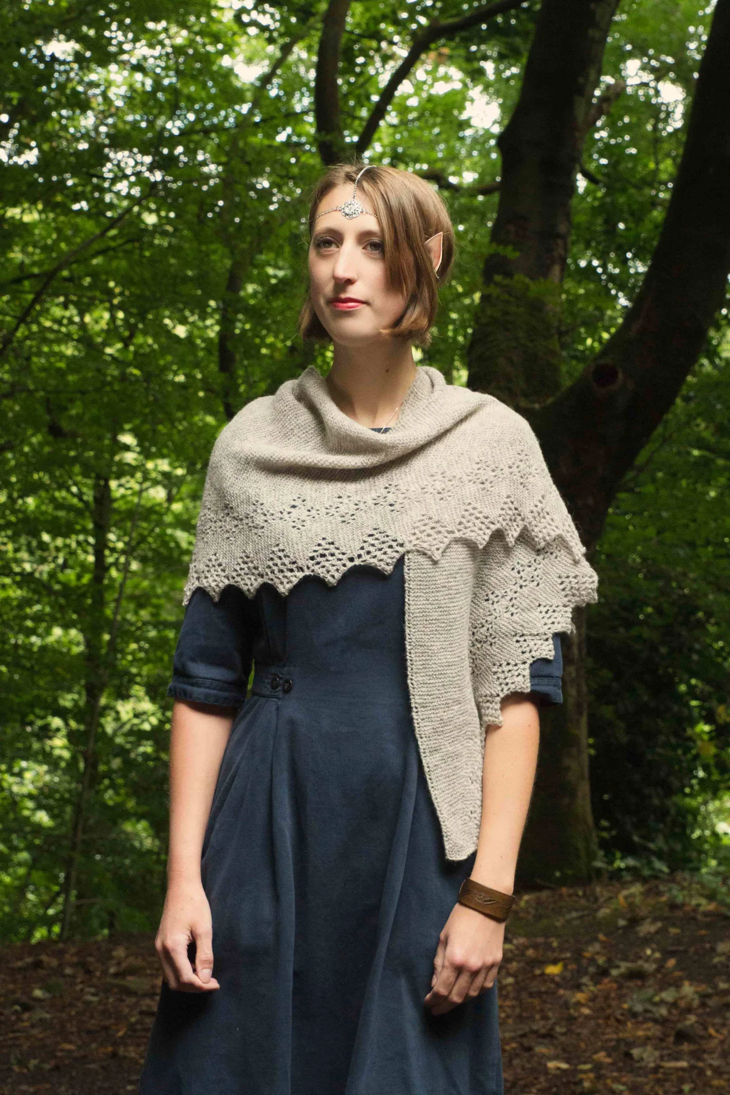 Rhien, the perfect spring shawl — Aldersign Designs
