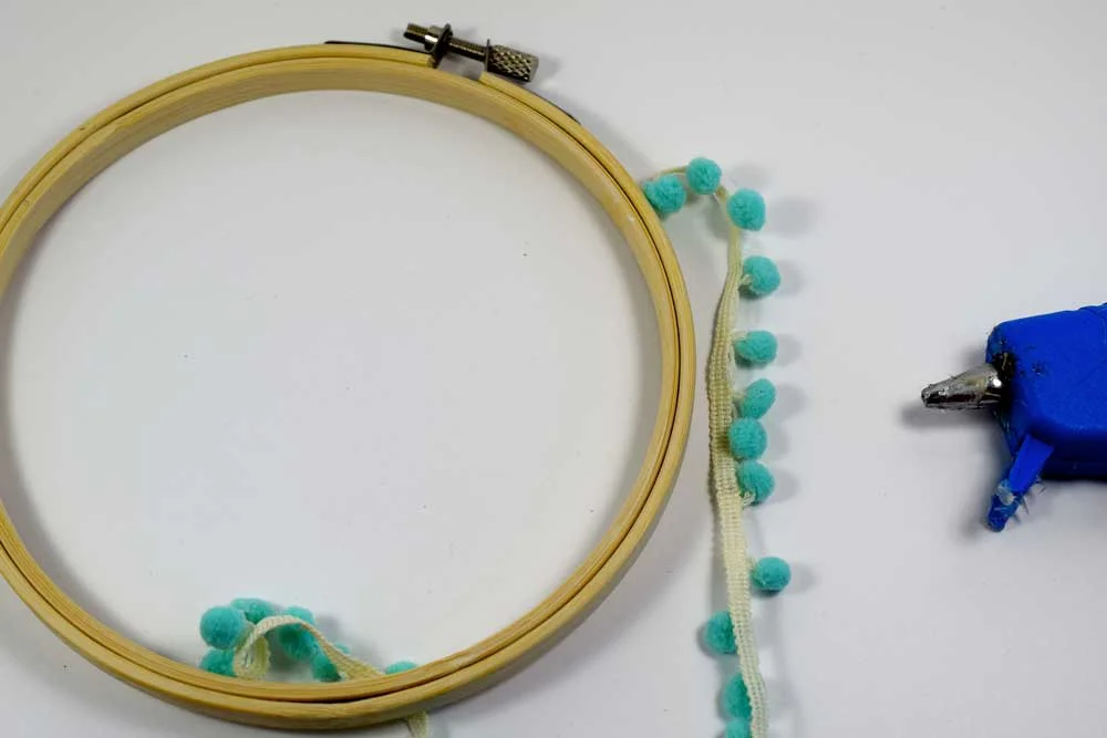 HOW TO PAINT AND DECORATE EMBROIDERY HOOPS — Pam Ash Designs