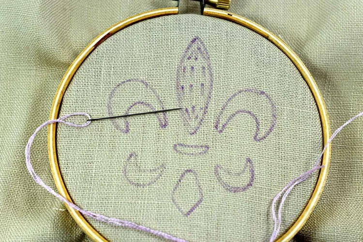 THE LONG AND SHORT STITCH SHADING — Pam Ash Designs