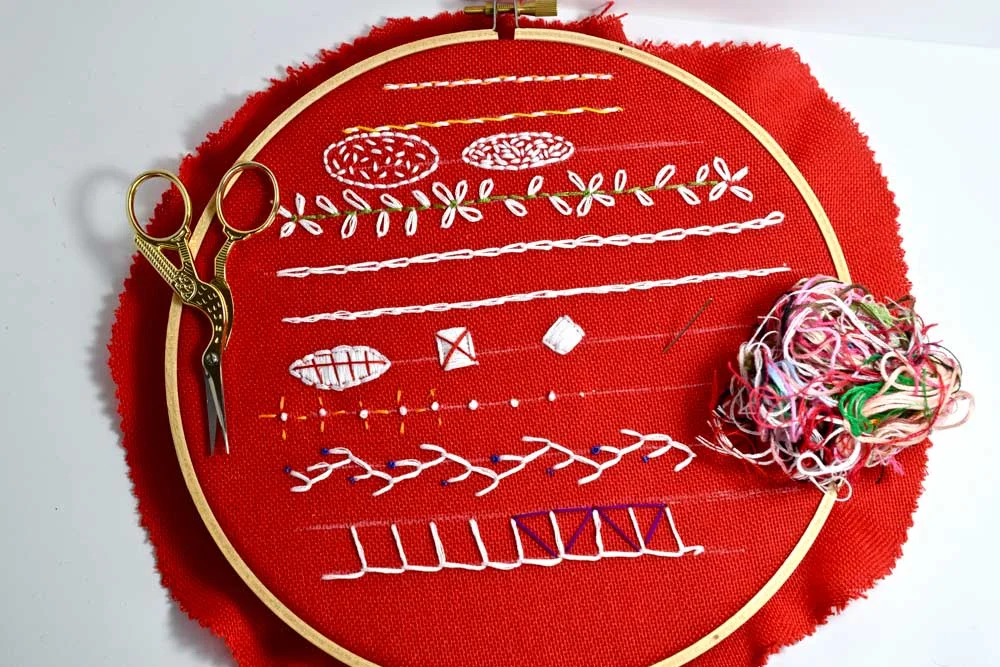 11 GREAT BEGINNER EMBROIDERY STITCHES TO KNOW | A GUIDE TO BEGINNER ...