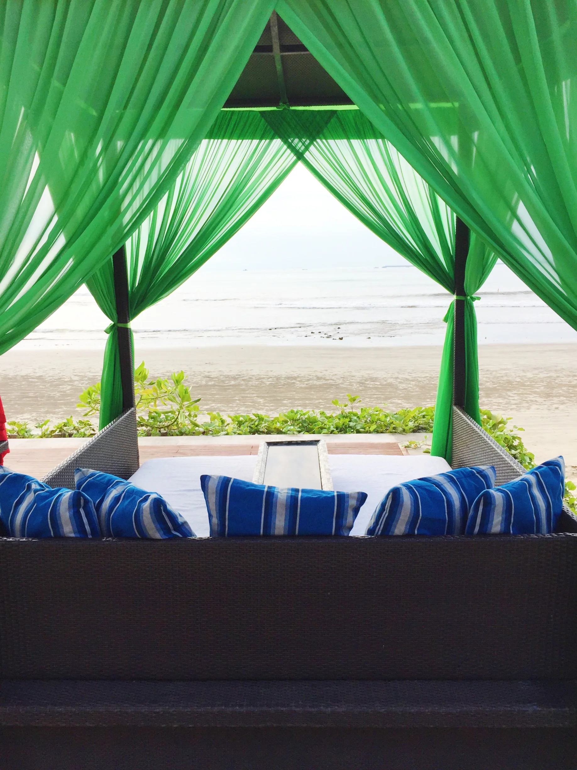 A Travel Planner's Guide to the Best Beach Clubs in Bali — MILK + HONEY ...