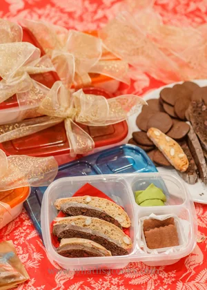 Easy Holiday Teacher Gifts — What Lisa Cooks
