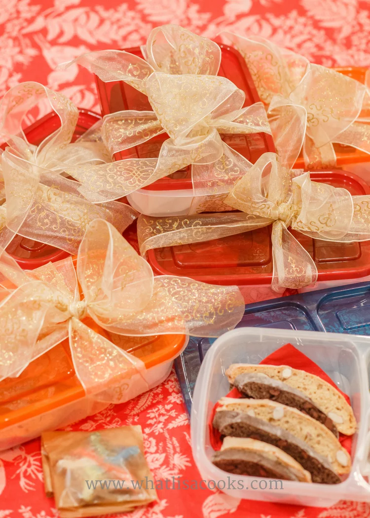Easy Holiday Teacher Gifts — What Lisa Cooks