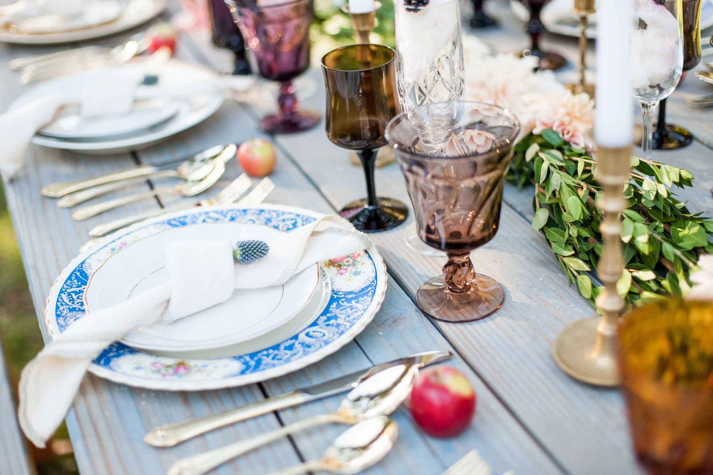 Mixed Floral Dinner Plates — Otis + Pearl Partywares Vintage Event ...