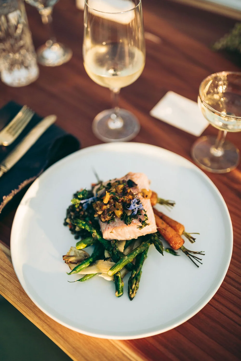 Modern White Dinner — Otis + Pearl Partywares Vintage Event Rentals ...