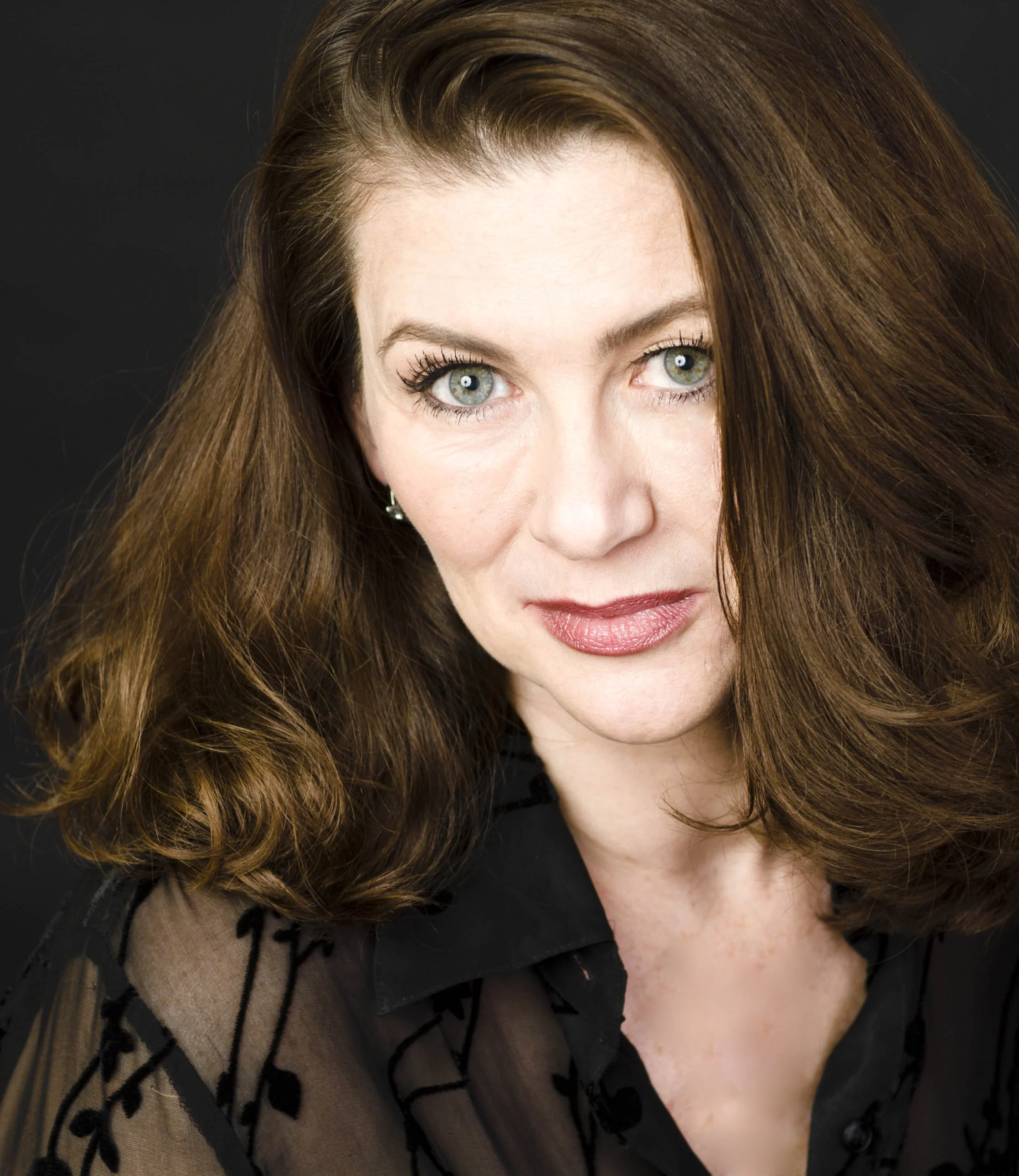 Kelly Hogan's Instagram, Twitter & Facebook on IDCrawl