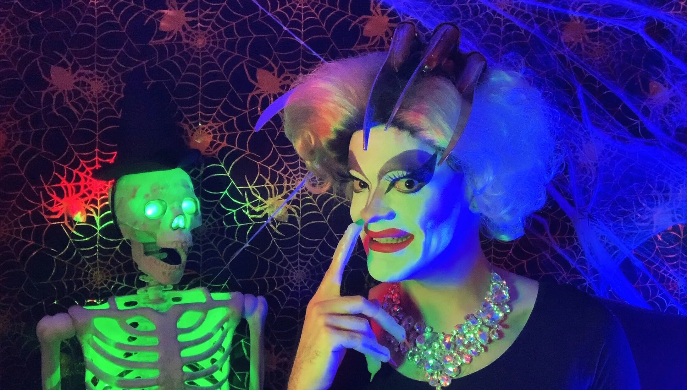 Anthony Hudson / Carla Rossi