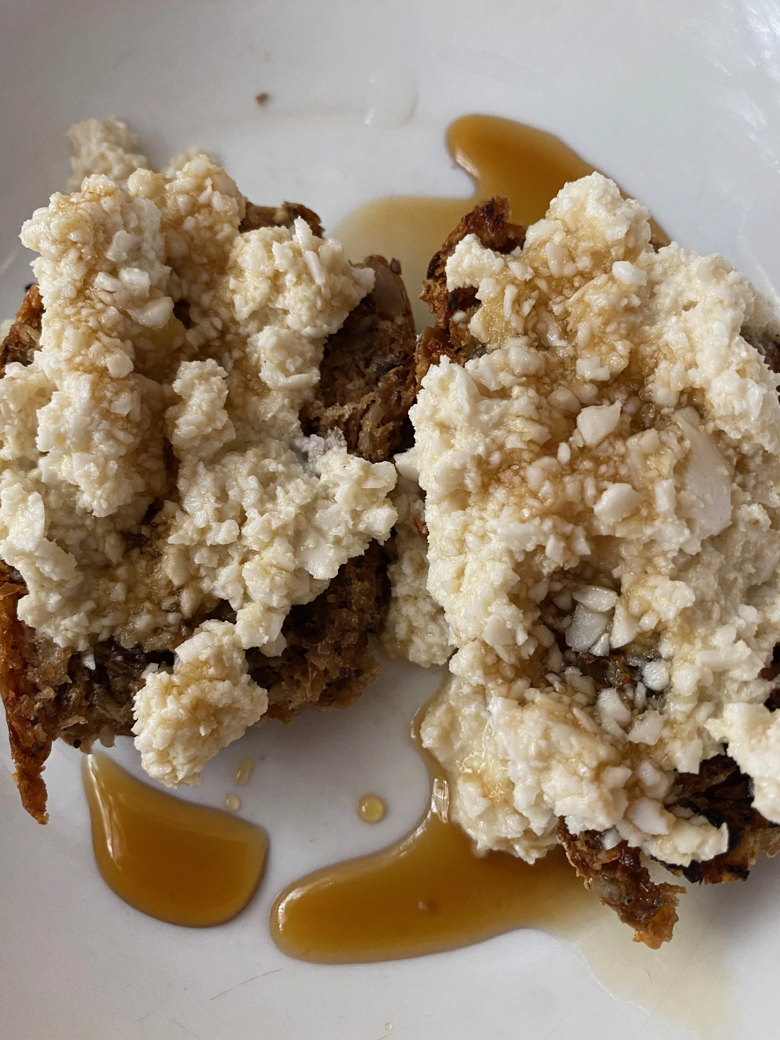 Mana Toast with Macadamia Nut Cheese & Maple Syrup (the raw French ...