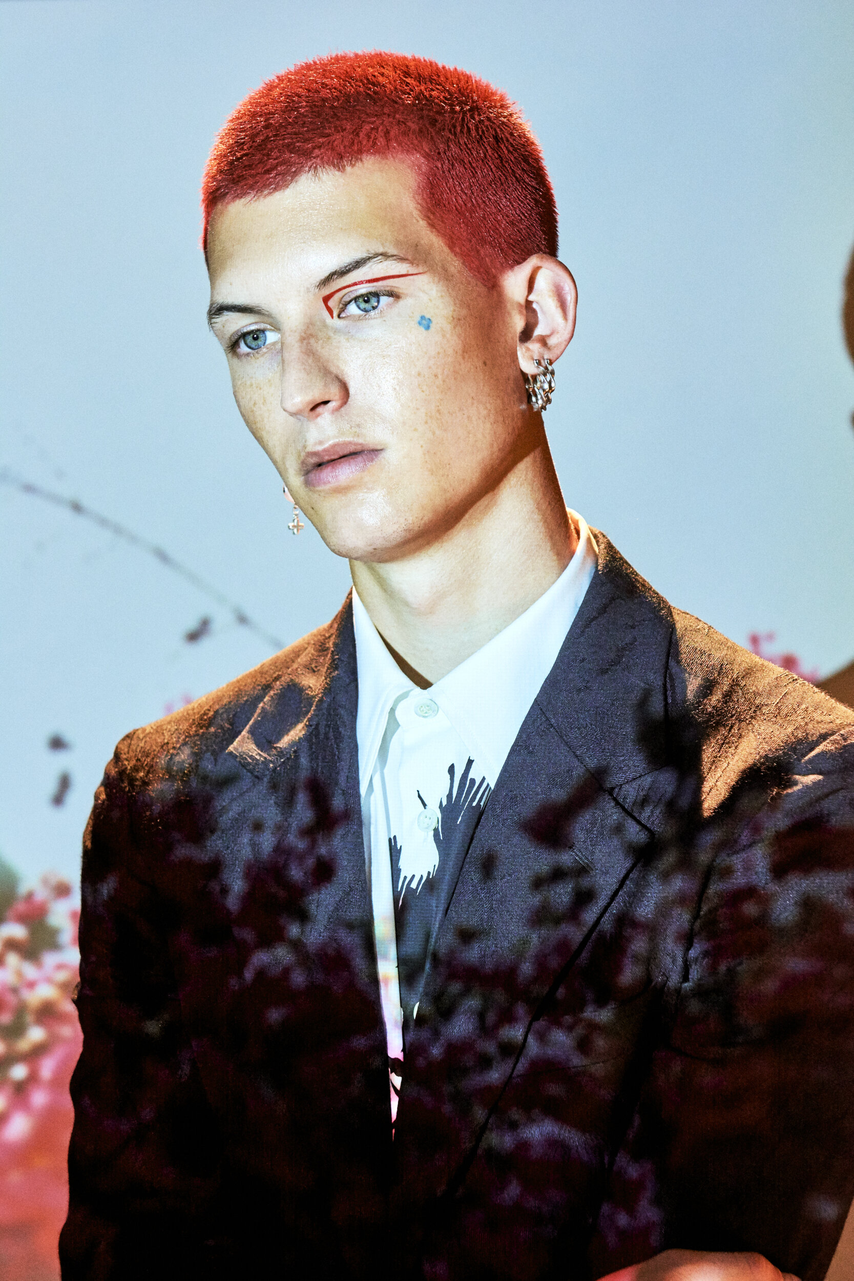 JULIAN ANTETOMASO - FASHION STYLIST