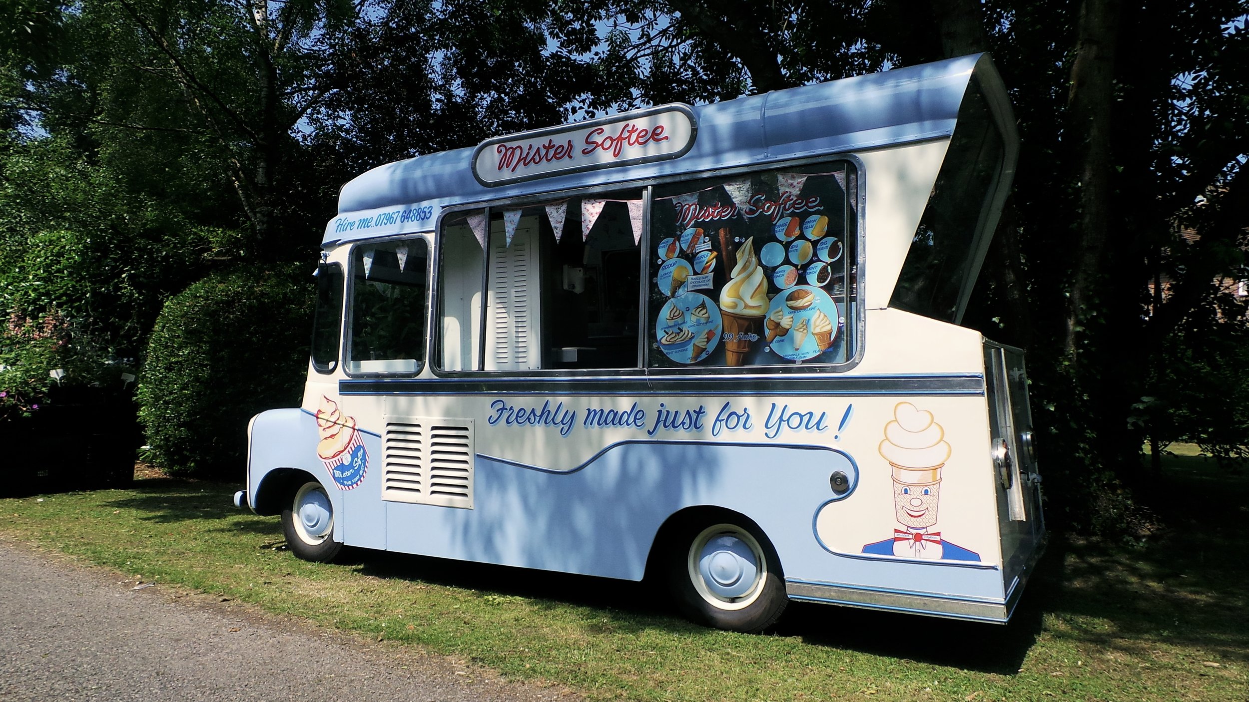 Vintage ice cream vans — Scoff & Sip - Ice cream van hire, vintage ice ...