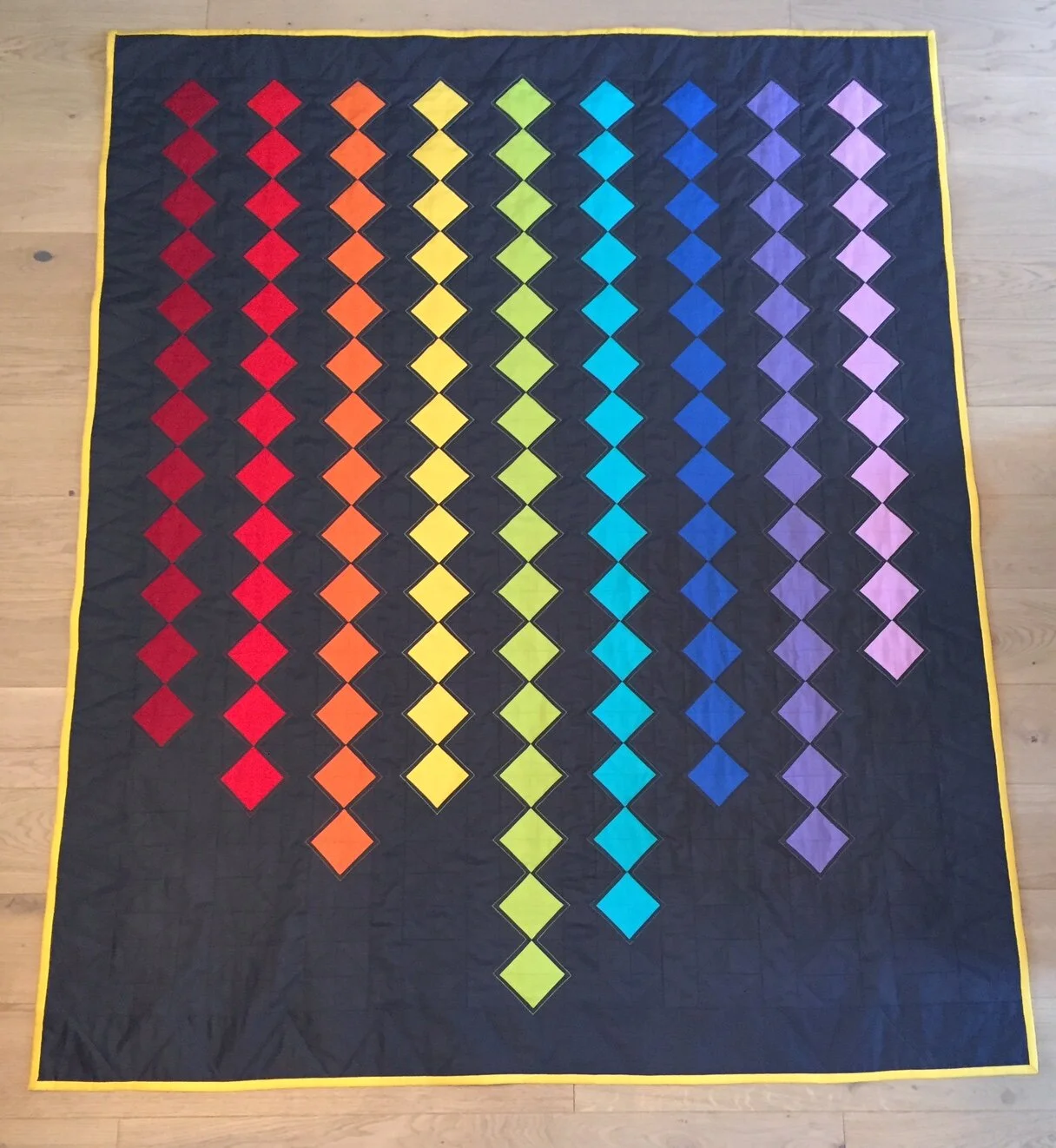 Rainbow Contrast Quilt — Online Quilt Courses & Quilt Patterns from The ...