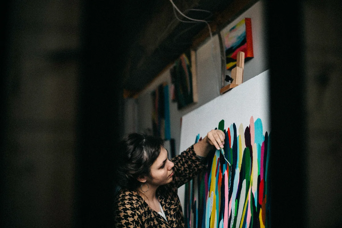 5 Reasons to Capture the Magic of Your Wedding Day with Abstract Art ...